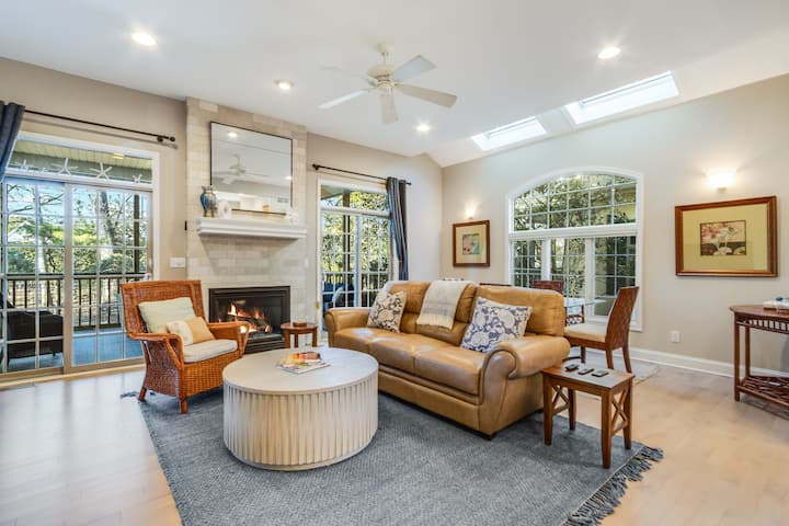 Coconut Cove | 5br + Pool | Near Trail & Beach - Rehoboth Beach, DE