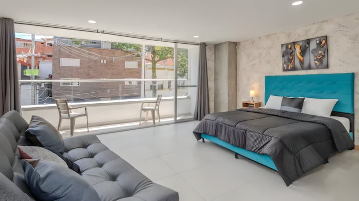 Modern Loft | Private Jacuzzi + A/c & Parking - コロンビー メデジン