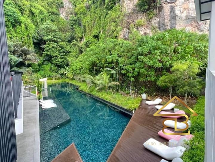 Woodenstay @ The Cove Ipoh (10 Pax) Free Parking - イポー