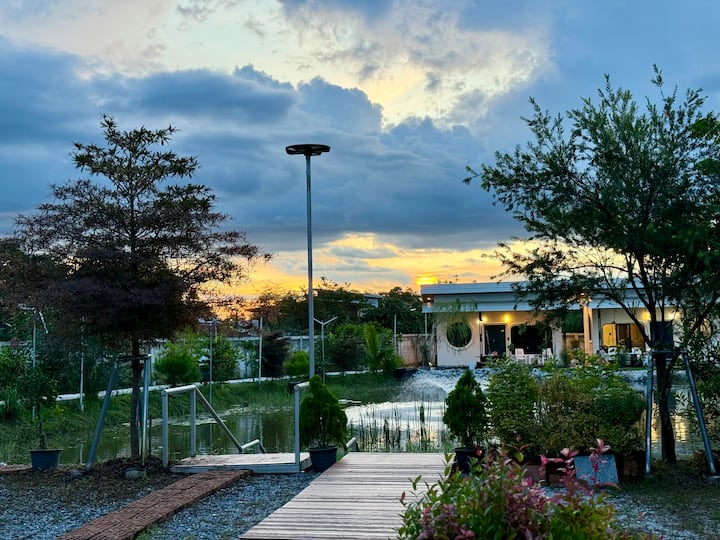 Moon Stars Mars Homestay (Mars Room) - Mueang Udon Thani District