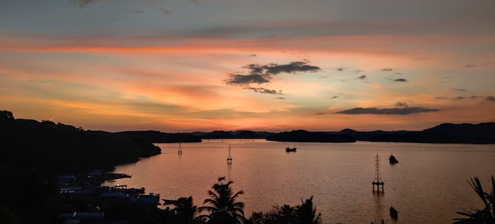 Arya's Homestay | Sea-view | Private Balcony - Port Blair