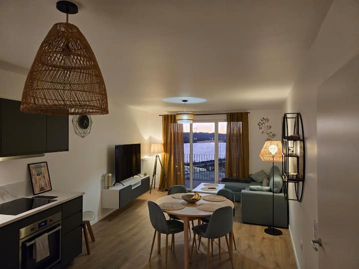 Appartement Neuf Avec Vue Sur La Garonne. - Bordeaux