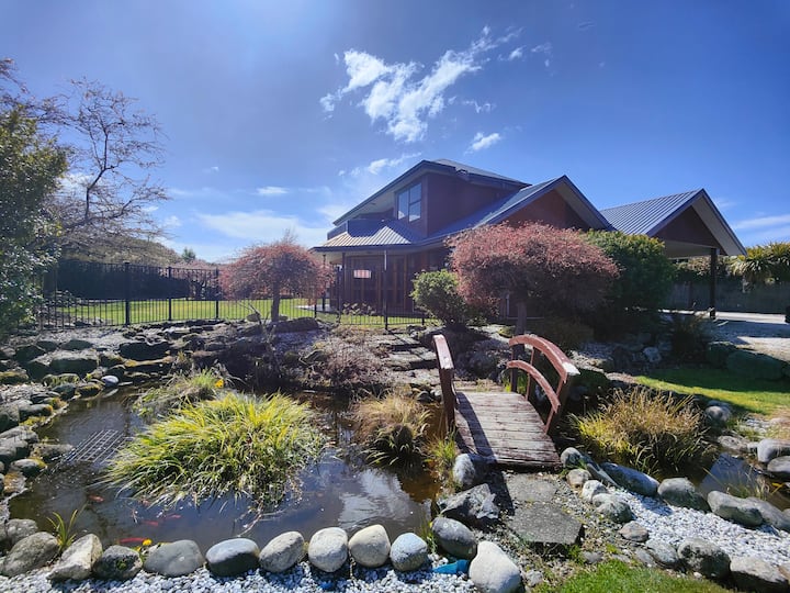Grand Getaway Te Anau - Te Anau