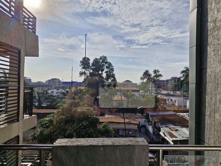 Grosse, Moderne Wohnung Mit Drei Schlafzimmern - Kinshasa