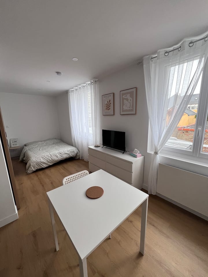 Studio Cosy En Plein Centre Et à 500m De L’océan - Plage de Saint-Nazaire