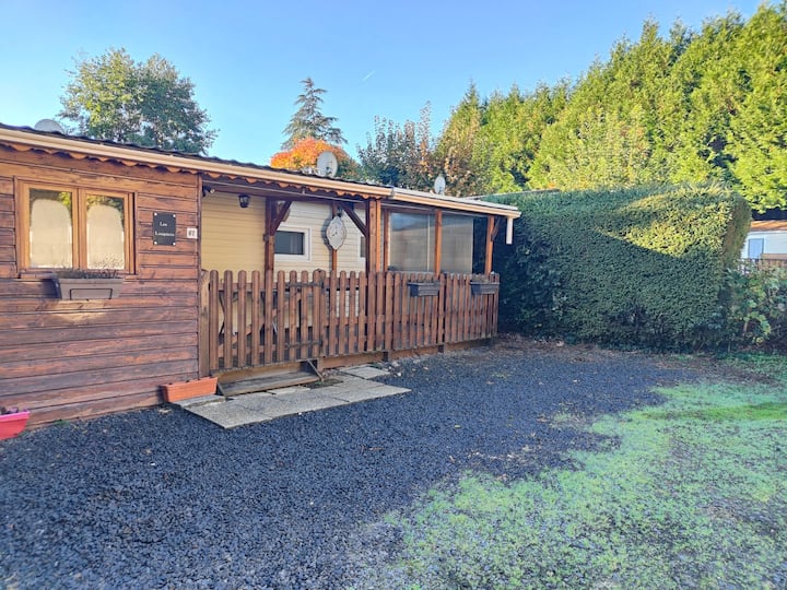 Mobil-home Tout Confort Avec Terrasse Et Piscine - Besse-et-Saint-Anastaise