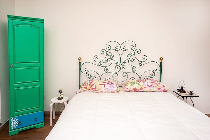 Morese En Suite: Monolocale A Due Passi Dal Duomo - Salerne