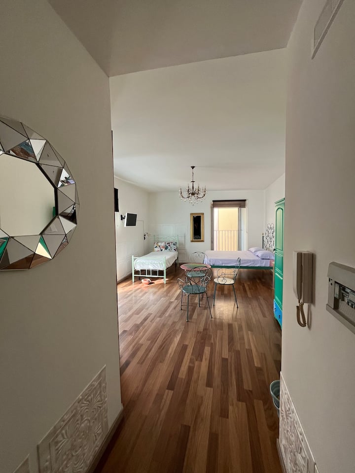 Camera Con Bagno Nel Cuore Del Centro Storico - Salerno