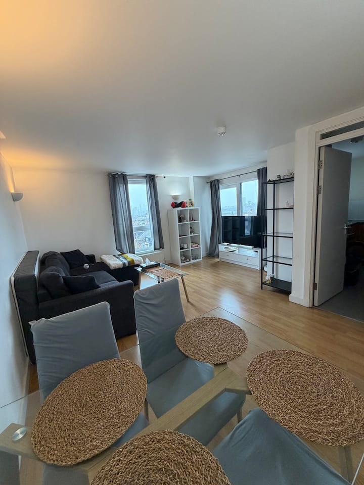 Whole 1 Bed Flat - London