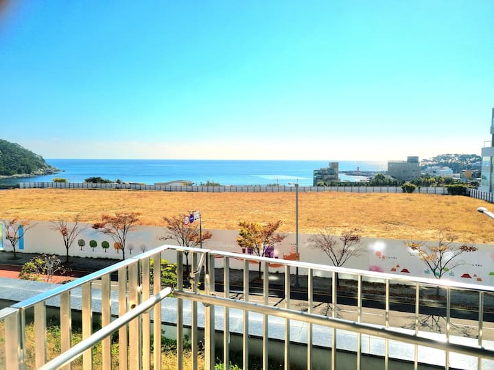 루즈비오
Luzbio In Osiria - Busan