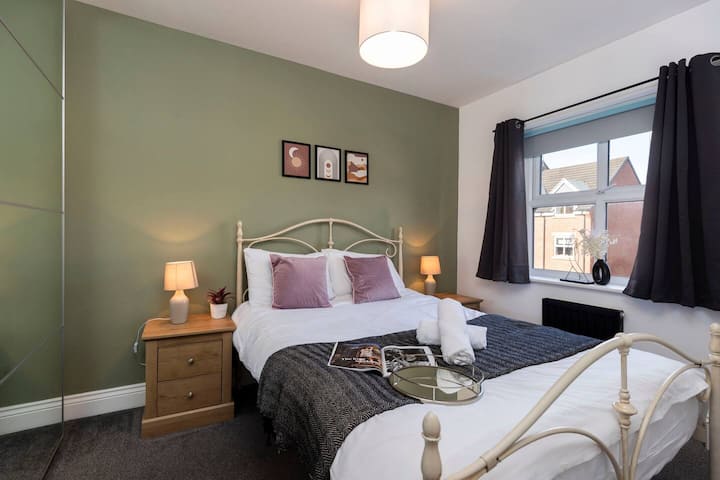 Eco 3br Durham Home | For Contractors & Families - Newcastle upon Tyne