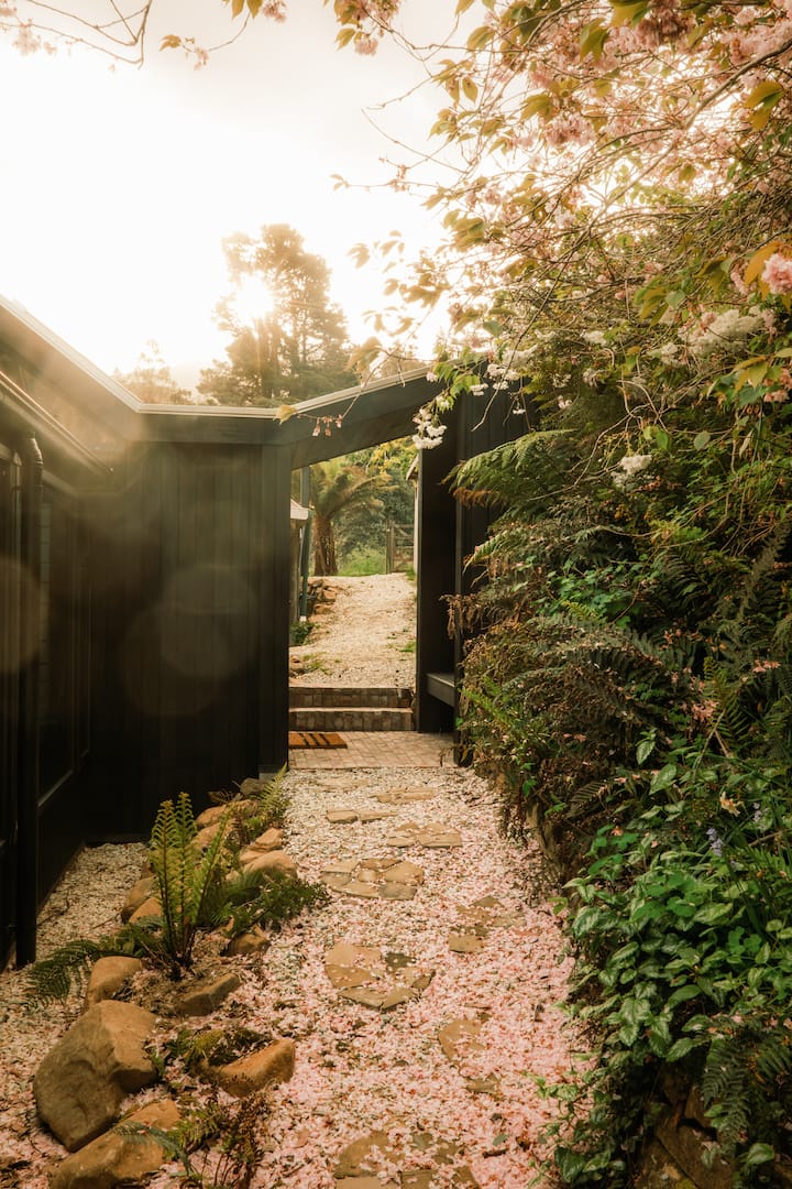 Myrtle Creek Farm, Eco Stay, Sauna & Outdoor Bath - Tasmania