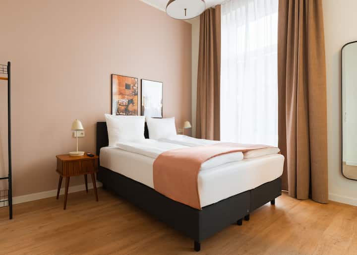 Limehome Kortrijk Gentsestraat | Suite - Zwevegem