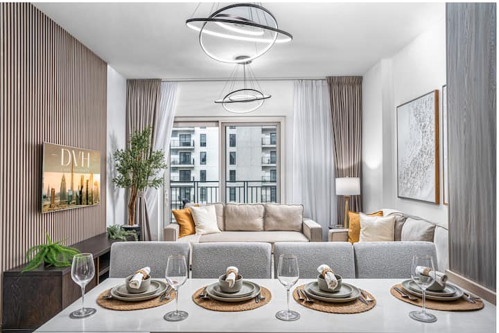 Dvh Luxe 1br Yas Island | Ferrari World & Mall - Abu Dhabi Airport (AUH)