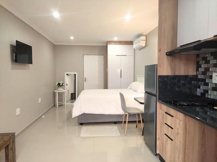 Convenient Studio Stay – Veld En Vlei - Richards Bay