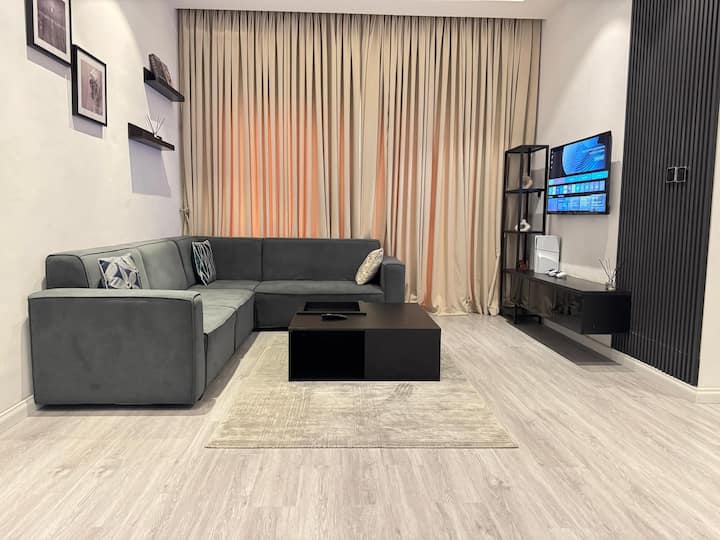 Friendly Luxury 3br In Vi, Pool, Ps5+fast Wi-fi - Lagos