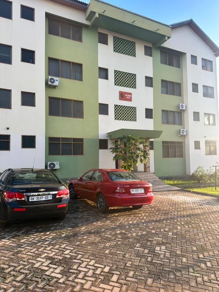 A Quiet And Peaceable Living Area - Kumasi