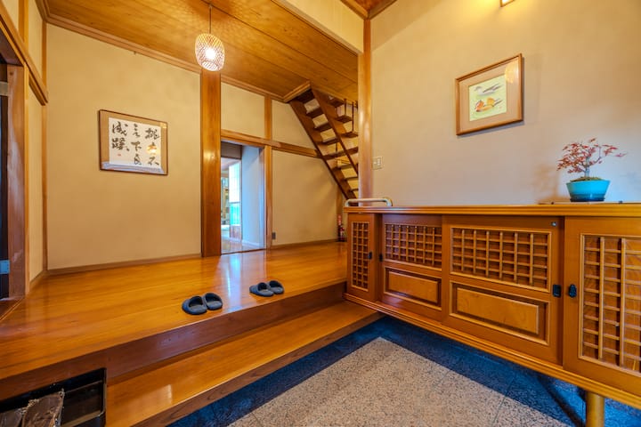 大雄山駅徒歩2分｜ペット可｜昭和の日本家屋を一棟貸し - Odawara