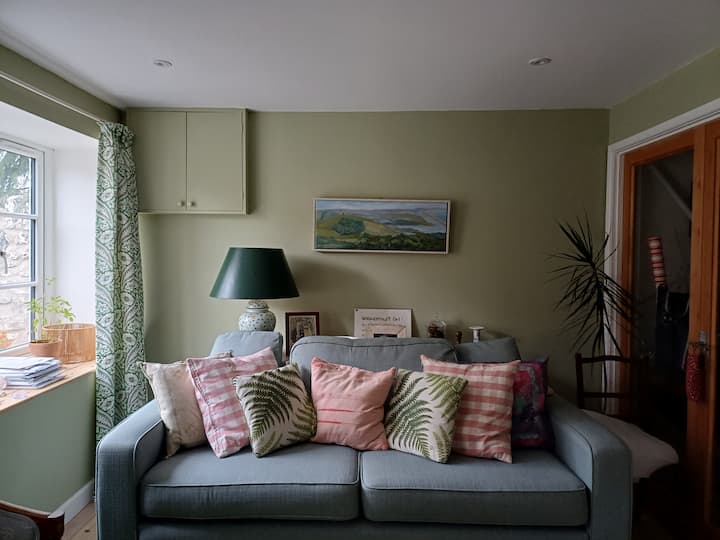 Cottage Getaway 15 Minutes From Jurassic Coast - 도체스터