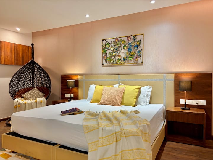 A Cozy Apt With Swing And Balcony/ott/kitchen - Rajasthan