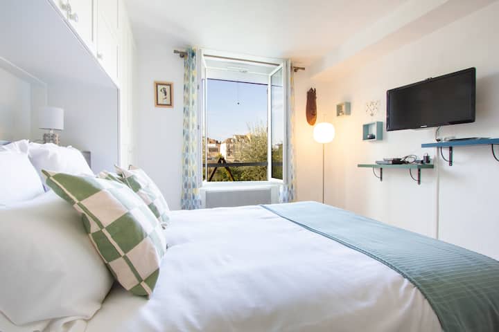 Face à La Seine • Charmant Studio Proche Centre - Corbeil-Essonnes