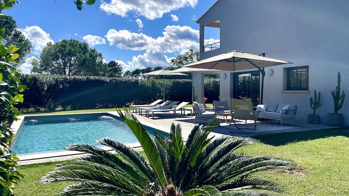 Villa à Cala Rossa, Proche De Porto Vecchio - Lecci