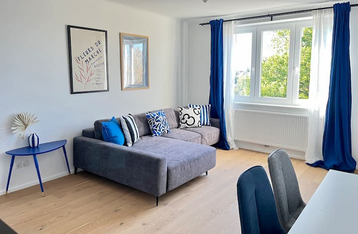 Bright & Stylish Apartment Near Schönbrunn & Train - Vienna