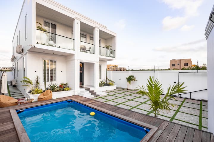 B&m Residence - Ghana