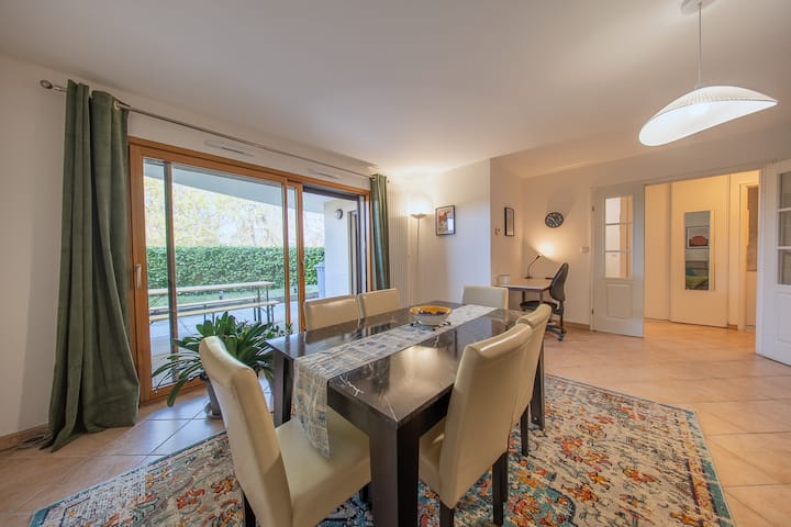 Luxury 3 Bedroom Apartment – 5 Minutes From Geneva - Archamps