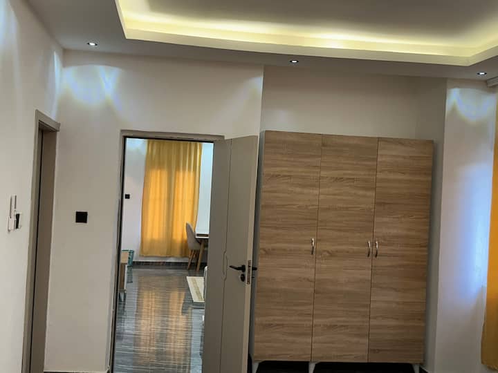Entire One Bedroom Luxury Apartment By Richview - Freetown
