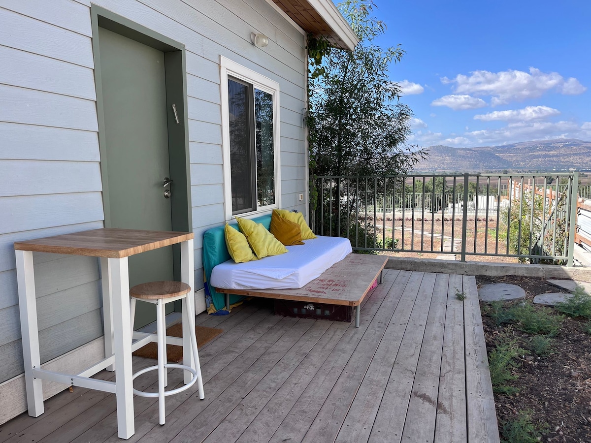 Rural housing unit in front of breathtaking views - Guest suites for ...