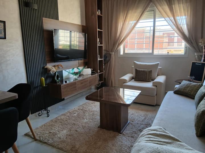 Cozy Two Bedroom Apartment - Meknes