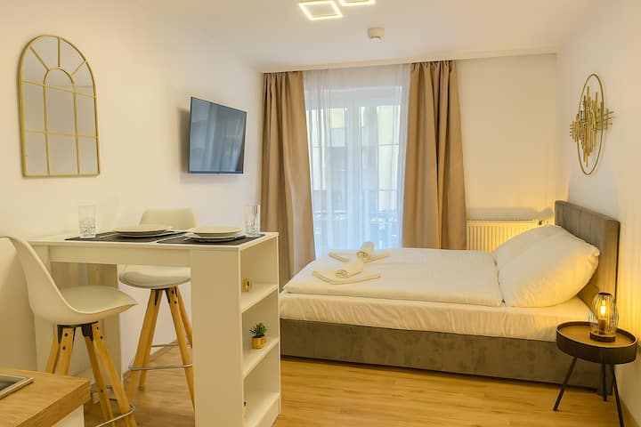 8- Modern Und Gemütlich, Tgstellplatz, Balkon - Passau