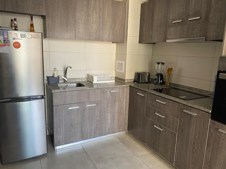 Cómodo Departamento Central En Santiago - Santiago