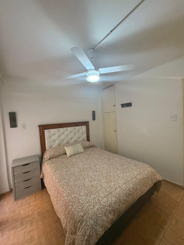 Depto. -9 De Julio I- Barrio Alberdi, By Apartcba - Córdoba