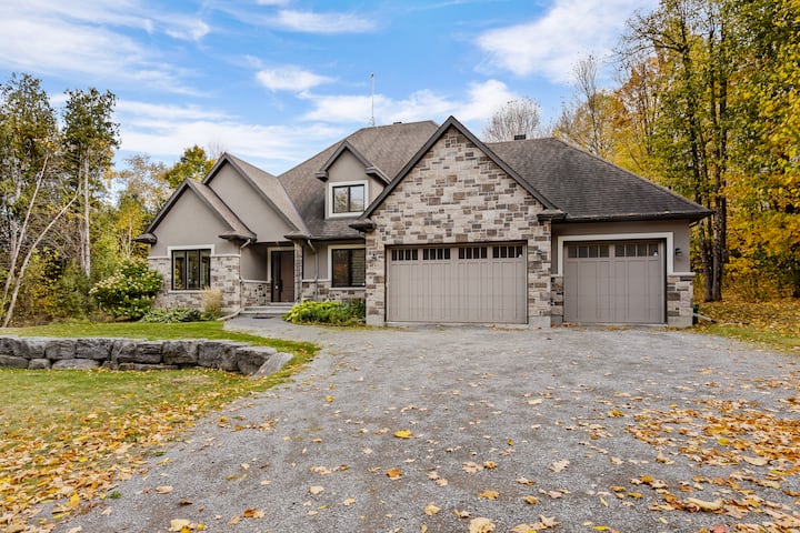 Private 2-acre Forest Retreat Near Ottawa - Ottawa
