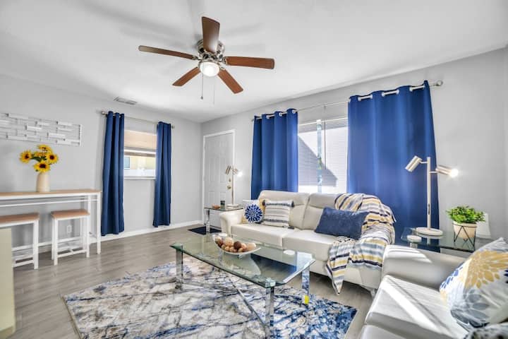 Sunny Plant City Retreat | Private Yard - Plant City, FL