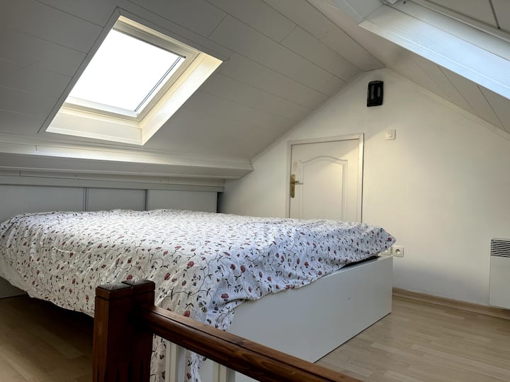 Charmant Studio Au Deuxième Avec Lit Et Mezzanine - Arlon