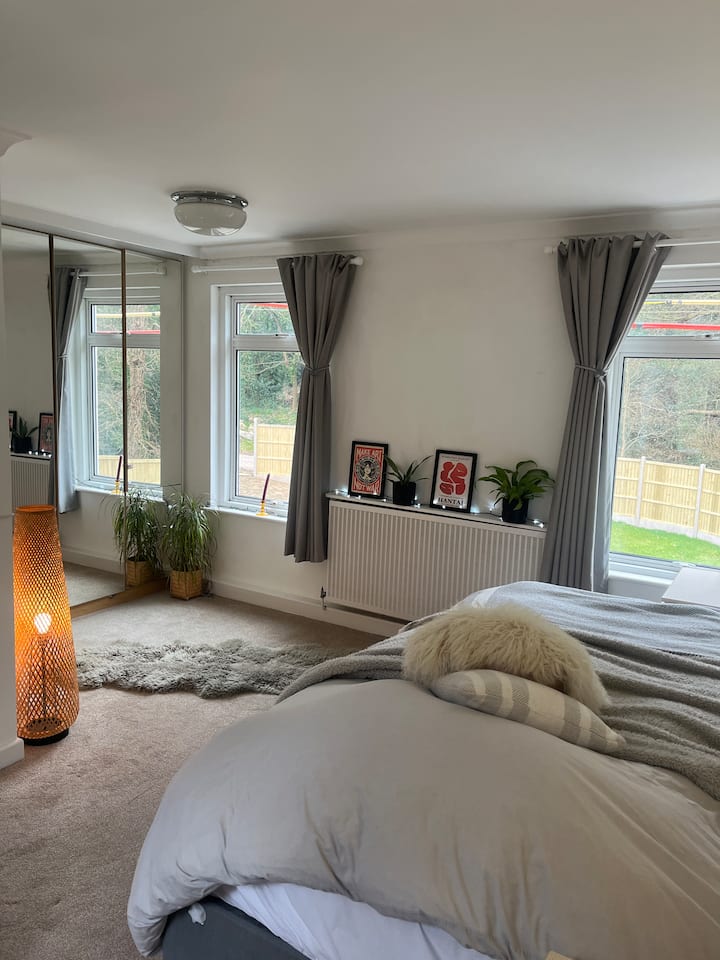 A Calm En-suite For The Overthinking Woman - Jersey