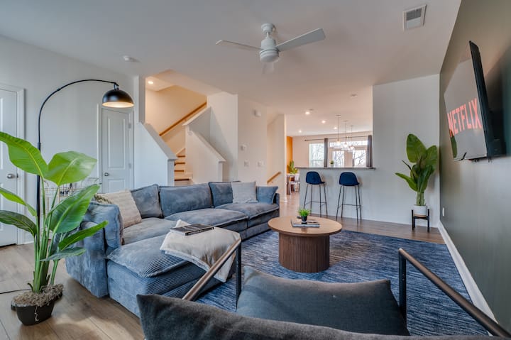 Luxe King 4br Townhouse—mins To Uptown Clt! - Charlotte, NC