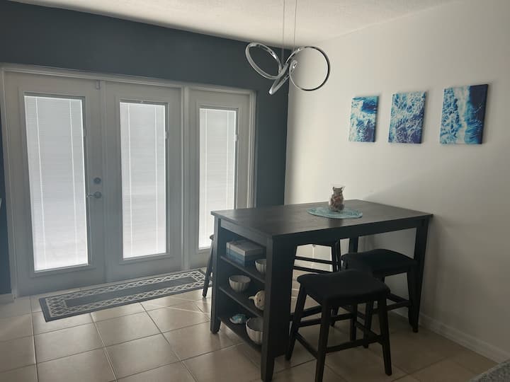 Costal Retreat Townhome - Palm Beach Gardens, FL