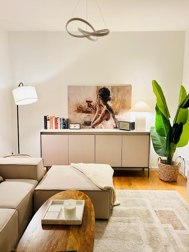 Spacious Flat, 2br 2 Baths, For Groups & Families - Berlin