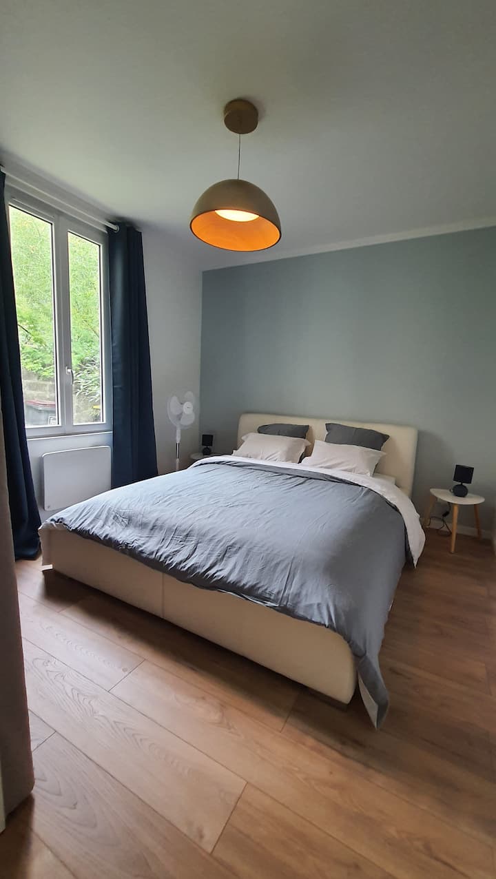 Appart Cosy Proche Gare - Lit Queen Size & Netflix - Angoulême