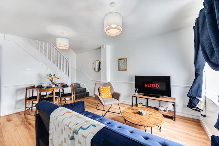 Modern Retreat For 5 | Perfect For Work & Relaxing - Bedford, Royaume-Uni