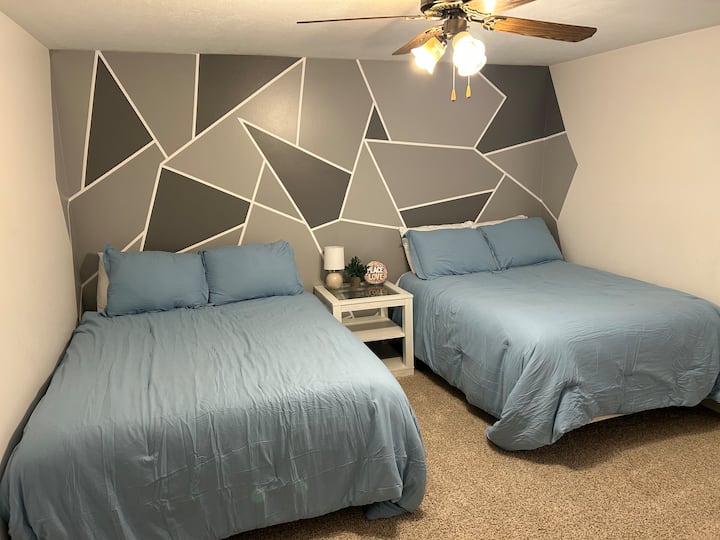 East Farmington Hideaway - Family Friendly Home - Farmington, UT