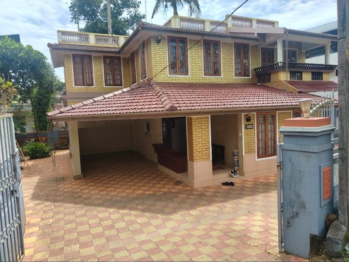 A Perfect Home For Fun And Comfort - Kozhikode