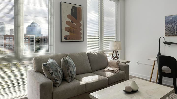 Landing | Stylish 1bd, Gym, Yoga Studio - 德罕