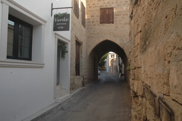 Peaceful Stay In The Suit Room Of Verde Guesthouse - Famagosta