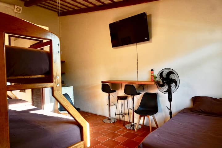 Mini Loft Práctico Con Cocineta Y Litera En Ajijic - Mexique