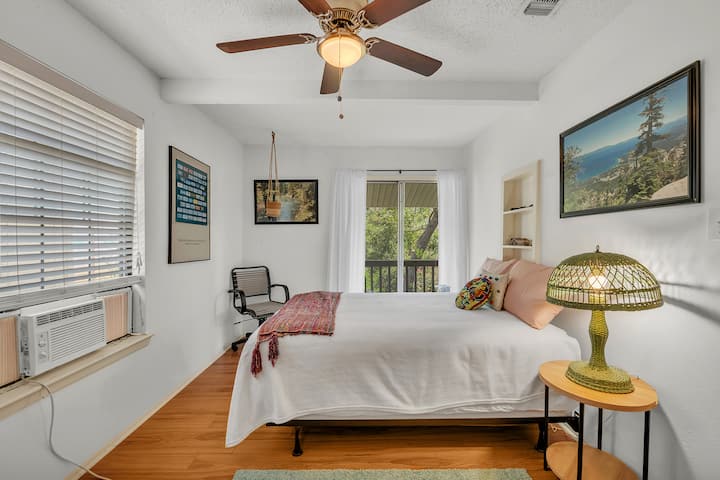 New | The Garden House Atx | Walkable East Atx - Austin, TX